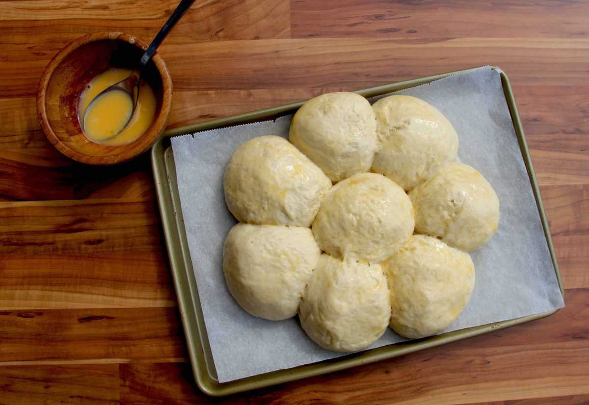 Easy Pull Apart Milk Buns (FLUFFY!) - Braised & Deglazed