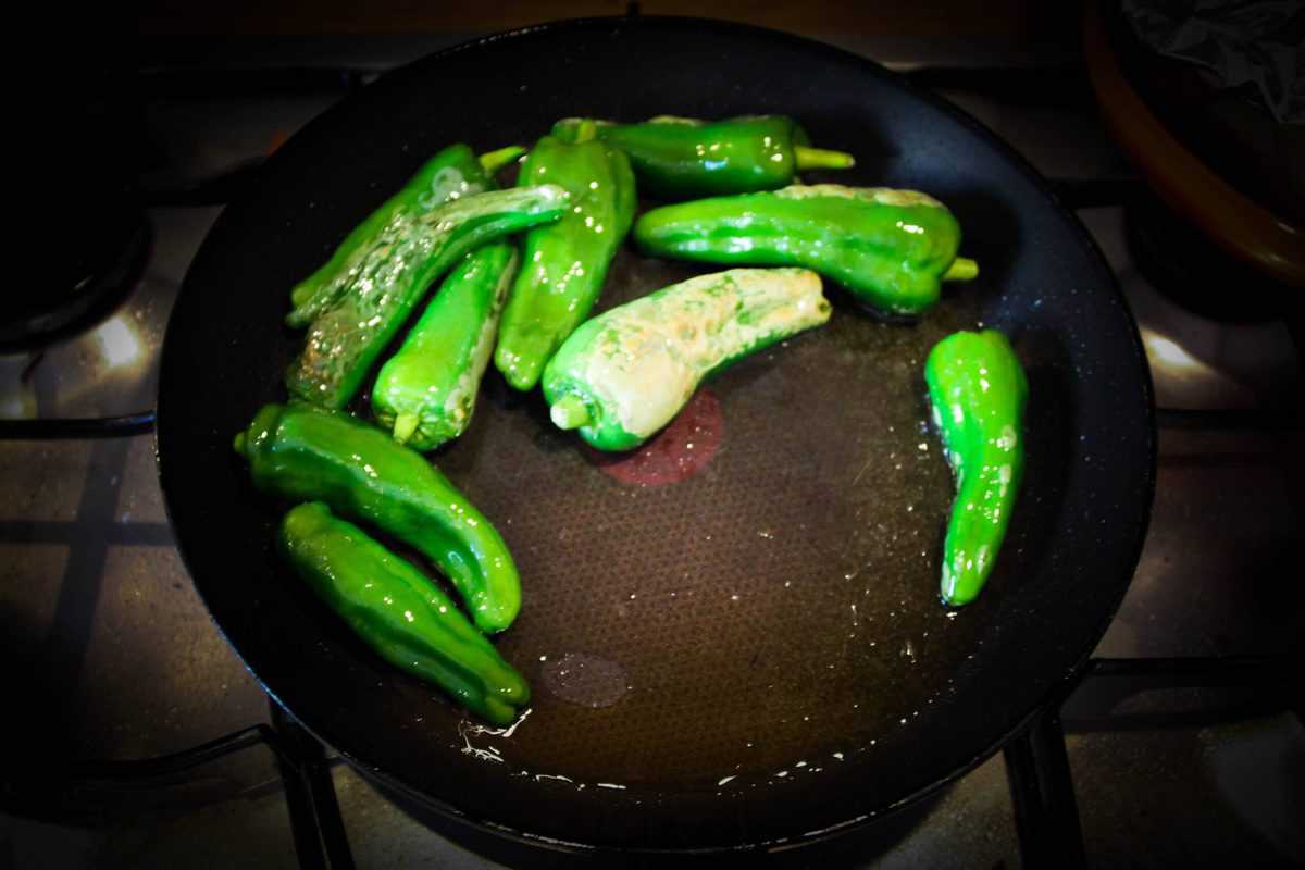 How to Cook Padrón Peppers | Braised & Deglazed
